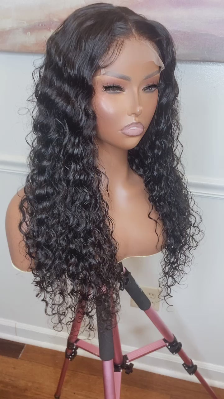 Paris – Tamara Strong